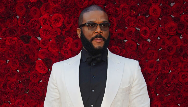 Tyler Perry Makes History Being The Only African American To Own A Film ...