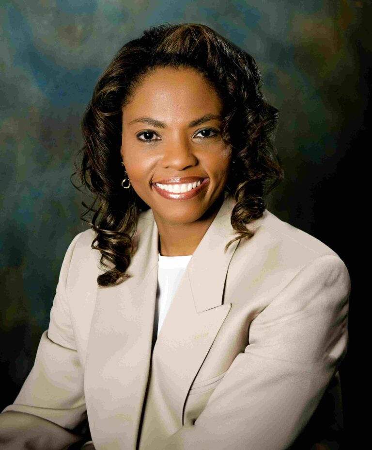 Monica Davis Helps and Uplifts Entrepreneurs with Her Business ...