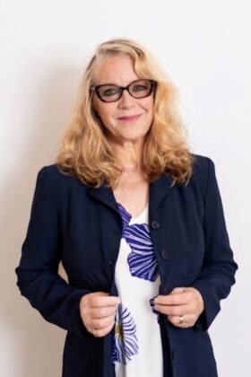 Vicki DeArmon of Sibylline Press Celebrates Female Authors Over Fifty ...